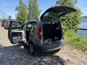 Pelēks Skoda Roomster 2008 Rīga, ar dzinēja tilpumu 1.90 L un nobraukumu 212 tūkst. km par 2590 €, foto 8 vietnē AUTOMOTO.COM.LV