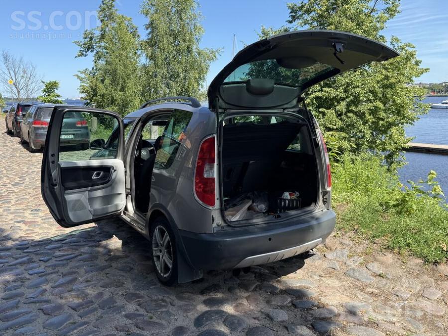 Pelēks Skoda Roomster 2008 Rīga, ar dzinēja tilpumu 1.90 L un nobraukumu 212 tūkst. km par 2590 €, foto 8 vietnē AUTOMOTO.COM.LV