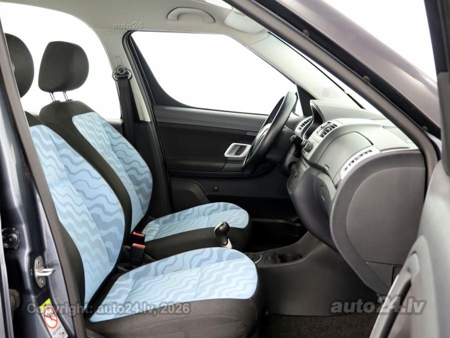 Pelēks Skoda Roomster 2008 Tallina, ar dzinēja tilpumu 1.20 L un nobraukumu 165 tūkst. km par 1599 €, foto 7 vietnē AUTOMOTO.COM.LV