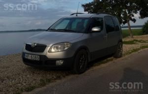 Pelēks Skoda Roomster 2008 Rēzekne, ar dzinēja tilpumu 1.90 L un nobraukumu 407 tūkst. km par 1790 €, foto 3 vietnē AUTOMOTO.COM.LV