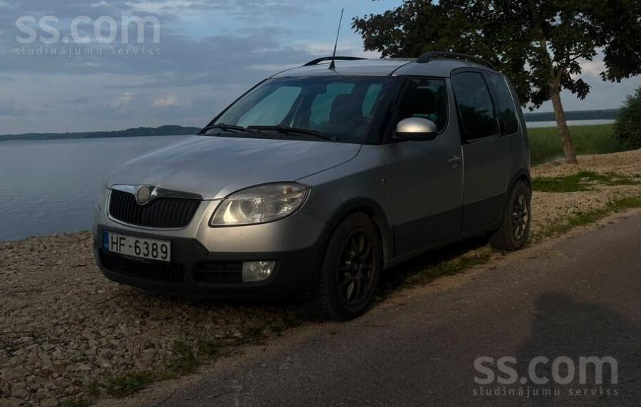 Pelēks Skoda Roomster 2008 Rēzekne, ar dzinēja tilpumu 1.90 L un nobraukumu 407 tūkst. km par 1790 €, foto 3 vietnē AUTOMOTO.COM.LV