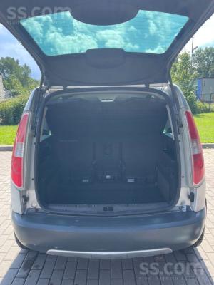 Pelēks Skoda Roomster 2008 Rīga, ar dzinēja tilpumu 1.90 L un nobraukumu 407 tūkst. km par 1690 €, foto 7 vietnē AUTOMOTO.COM.LV