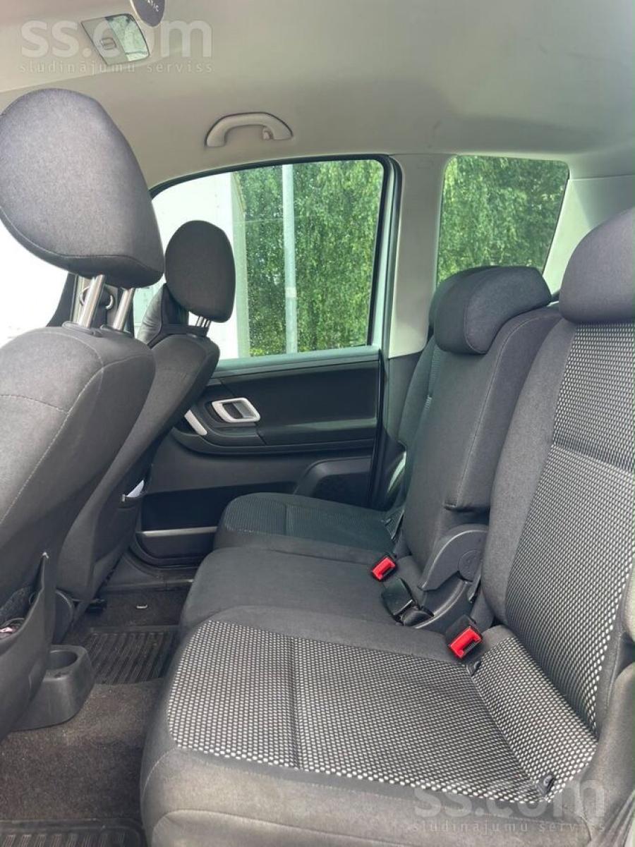 Pelēks Skoda Roomster 2008 Rīga, ar dzinēja tilpumu 1.90 L un nobraukumu 407 tūkst. km par 1690 €, foto 5 vietnē AUTOMOTO.COM.LV