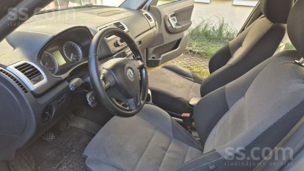 Grey Skoda Roomster 2009 in Riga, with an engine capacity of 1.90 L and mileage of 357 thousand km for 1100 €, photo 6 on AUTOMOTO.COM.LV