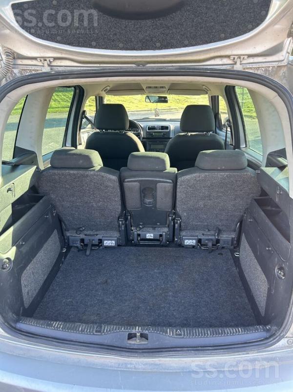 Pelēks Skoda Roomster 2009 Bauska, ar dzinēja tilpumu 1.90 L un nobraukumu 432 tūkst. km par 2500 €, foto 9 vietnē AUTOMOTO.COM.LV