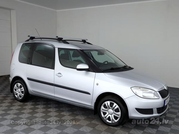 Pelēks Skoda Roomster 2010 Tallina, ar dzinēja tilpumu 1.20 L un nobraukumu 105 tūkst. km par 2199 €, foto 1 vietnē AUTOMOTO.COM.LV