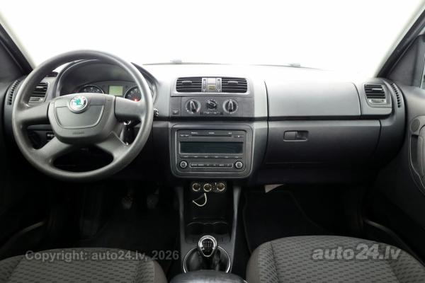 Pelēks Skoda Roomster 2010 Tallina, ar dzinēja tilpumu 1.20 L un nobraukumu 105 tūkst. km par 2199 €, foto 5 vietnē AUTOMOTO.COM.LV