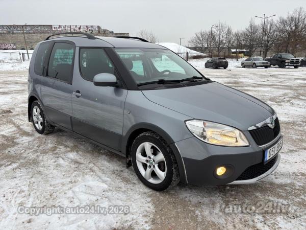 Pelēks Skoda Roomster 2012 Tallina, ar dzinēja tilpumu 1.20 L un nobraukumu 212 tūkst. km par 3490 €, foto 7 vietnē AUTOMOTO.COM.LV