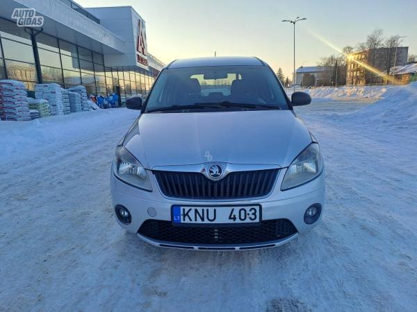Pelēks Skoda Roomster 2012 Telšiai, ar dzinēja tilpumu 1.60 L un nobraukumu 338 tūkst. km par 2250 €, foto 2 vietnē AUTOMOTO.COM.LV