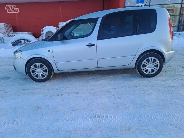 Pelēks Skoda Roomster 2012 Telšiai, ar dzinēja tilpumu 1.60 L un nobraukumu 338 tūkst. km par 2250 €, foto 7 vietnē AUTOMOTO.COM.LV