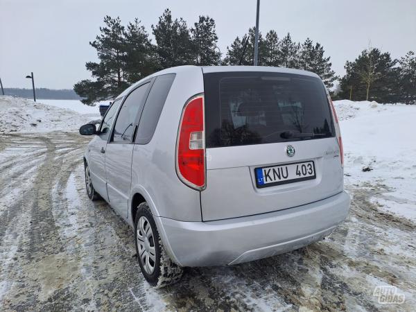 Grey Skoda Roomster 2012 in Telschi, with an engine capacity of 1.60 L and mileage of 338 thousand km for 2150 €, photo 8 on AUTOMOTO.COM.LV
