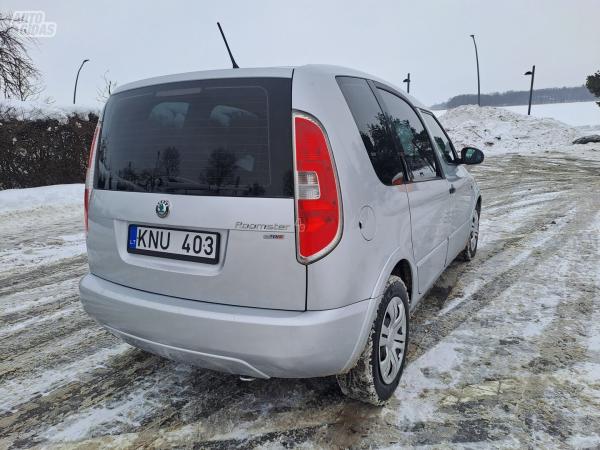 Grey Skoda Roomster 2012 in Telschi, with an engine capacity of 1.60 L and mileage of 338 thousand km for 2150 €, photo 8 on AUTOMOTO.COM.LV