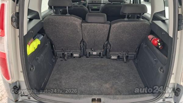 Grey Skoda Roomster 2012 in Tallinn, with an engine capacity of 1.20 L and mileage of 133 thousand km for 6000 €, photo 11 on AUTOMOTO.COM.LV