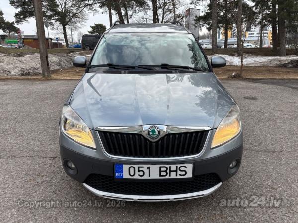 Grey Skoda Roomster 2012 in Tallinn, with an engine capacity of 1.20 L and mileage of 213 thousand km for 3590 €, photo 11 on AUTOMOTO.COM.LV