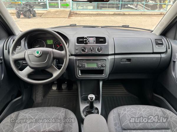 Grey Skoda Roomster 2012 in Tallinn, with an engine capacity of 1.20 L and mileage of 213 thousand km for 3590 €, photo 11 on AUTOMOTO.COM.LV
