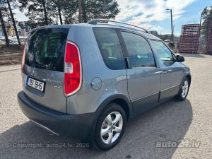 Grey Skoda Roomster 2012 in Tallinn, with an engine capacity of 1.20 L and mileage of 213 thousand km for 3590 €, photo 5 on AUTOMOTO.COM.LV