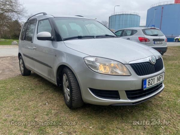 Grey Skoda Roomster 2012 in Tallinn, with an engine capacity of 1.60 L and mileage of 271 thousand km for 2790 €, photo 5 on AUTOMOTO.COM.LV