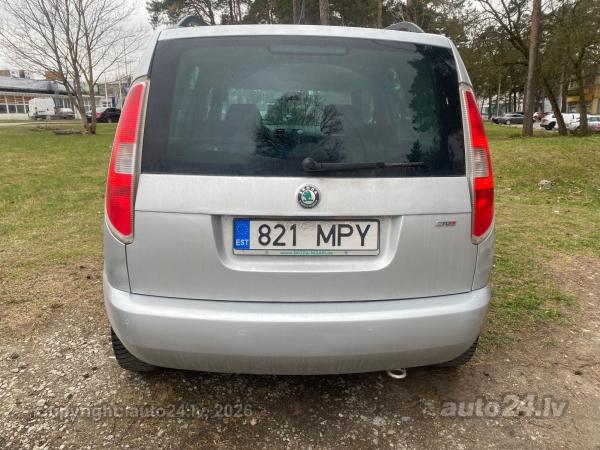 Grey Skoda Roomster 2012 in Tallinn, with an engine capacity of 1.60 L and mileage of 271 thousand km for 2790 €, photo 7 on AUTOMOTO.COM.LV