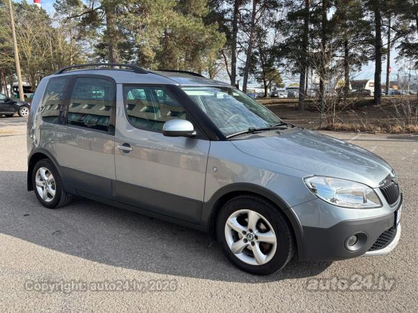 Grey Skoda Roomster 2012 in Tallinn, with an engine capacity of 1.20 L and mileage of 213 thousand km for 3590 €, photo 8 on AUTOMOTO.COM.LV