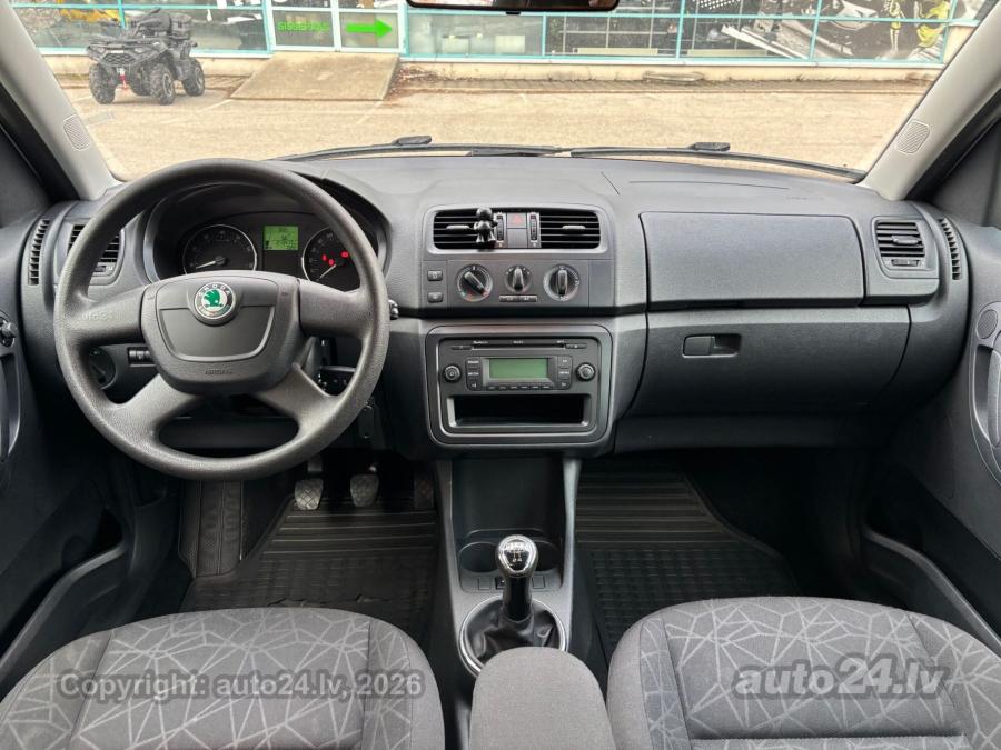 Grey Skoda Roomster 2012 in Tallinn, with an engine capacity of 1.20 L and mileage of 213 thousand km for 3590 €, photo 12 on AUTOMOTO.COM.LV
