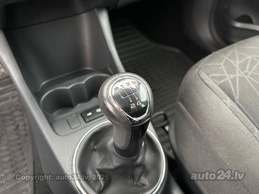 Grey Skoda Roomster 2012 in Tallinn, with an engine capacity of 1.20 L and mileage of 213 thousand km for 3590 €, photo 27 on AUTOMOTO.COM.LV