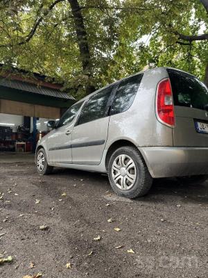 Pelēks Skoda Roomster 2012 Rīga, ar dzinēja tilpumu 1.20 L un nobraukumu 295 tūkst. km par 1800 €, foto 7 vietnē AUTOMOTO.COM.LV