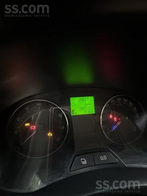 Pelēks Skoda Roomster 2012 Rīga, ar dzinēja tilpumu 1.20 L un nobraukumu 295 tūkst. km par 1800 €, foto 8 vietnē AUTOMOTO.COM.LV