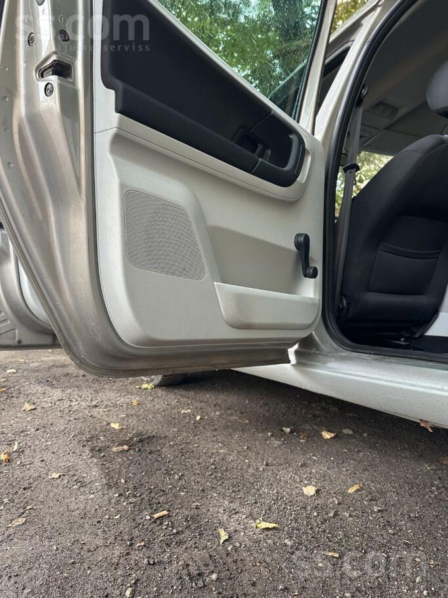 Pelēks Skoda Roomster 2012 Rīga, ar dzinēja tilpumu 1.20 L un nobraukumu 295 tūkst. km par 1800 €, foto 12 vietnē AUTOMOTO.COM.LV