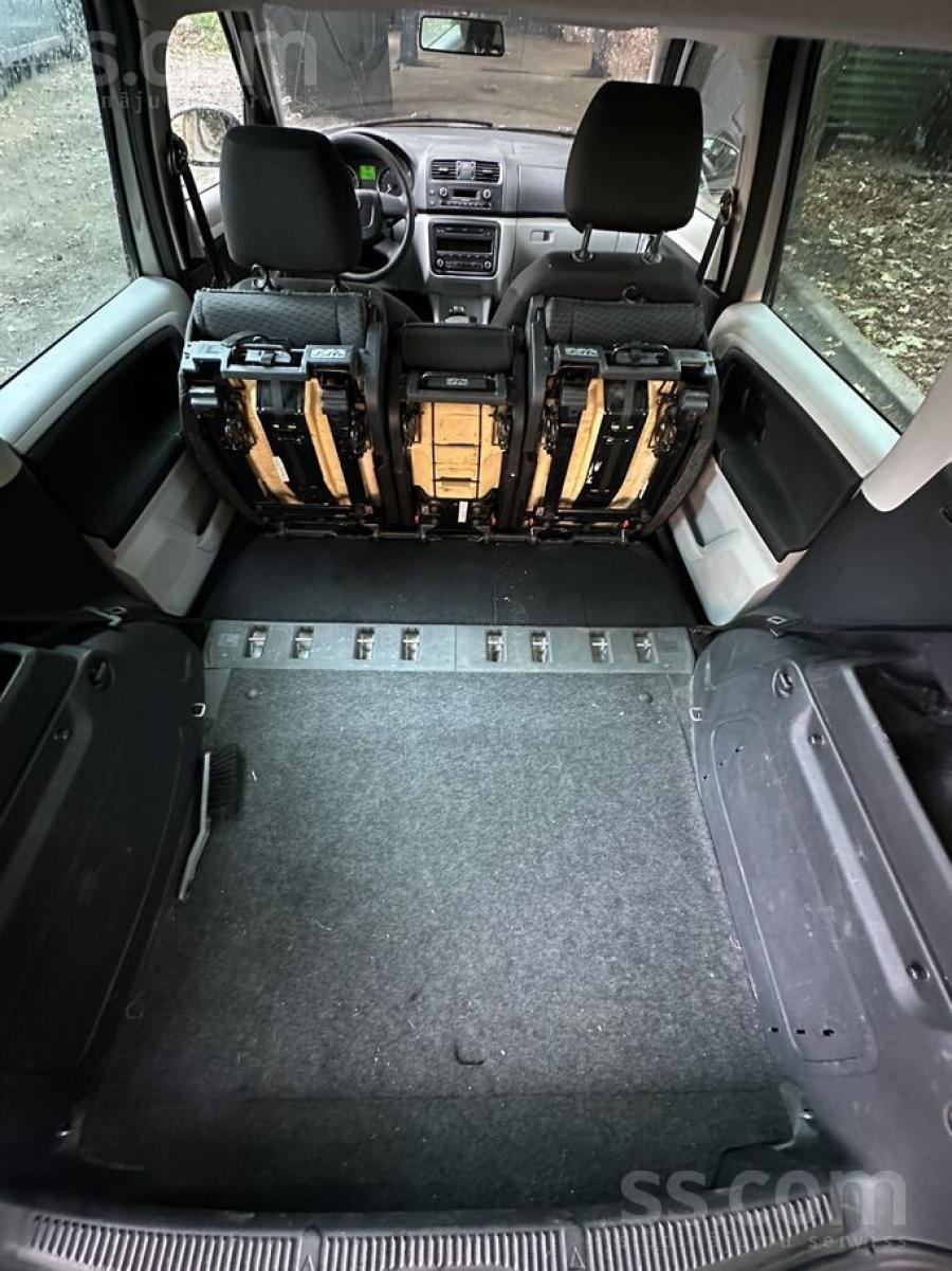 Pelēks Skoda Roomster 2012 Rīga, ar dzinēja tilpumu 1.20 L un nobraukumu 295 tūkst. km par 1800 €, foto 14 vietnē AUTOMOTO.COM.LV