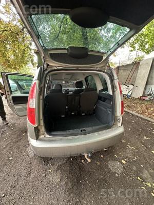 Pelēks Skoda Roomster 2012 Rīga, ar dzinēja tilpumu 1.20 L un nobraukumu 295 tūkst. km par 1800 €, foto 16 vietnē AUTOMOTO.COM.LV