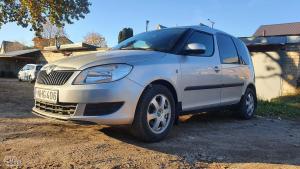 Grey Skoda Roomster 2013 in Kaunas, with an engine capacity of 1.60 L and mileage of 460 thousand km for 3300 €, photo 6 on AUTOMOTO.COM.LV