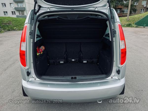 Pelēks Skoda Roomster 2013 Tallina, ar dzinēja tilpumu 1.60 L un nobraukumu 188 tūkst. km par 3290 €, foto 9 vietnē AUTOMOTO.COM.LV