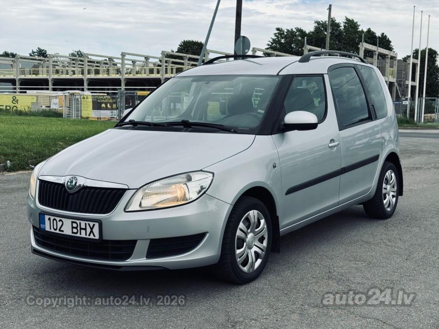 Pelēks Skoda Roomster 2013 Tallina, ar dzinēja tilpumu 1.60 L un nobraukumu 188 tūkst. km par 3290 €, foto 1 vietnē AUTOMOTO.COM.LV