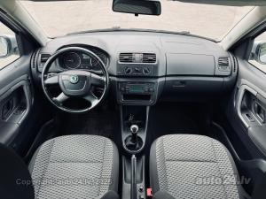 Pelēks Skoda Roomster 2013 Tallina, ar dzinēja tilpumu 1.60 L un nobraukumu 188 tūkst. km par 3290 €, foto 7 vietnē AUTOMOTO.COM.LV