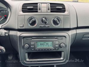 Pelēks Skoda Roomster 2013 Tallina, ar dzinēja tilpumu 1.60 L un nobraukumu 188 tūkst. km par 3290 €, foto 16 vietnē AUTOMOTO.COM.LV