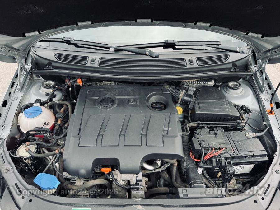 Pelēks Skoda Roomster 2013 Tallina, ar dzinēja tilpumu 1.60 L un nobraukumu 188 tūkst. km par 3290 €, foto 19 vietnē AUTOMOTO.COM.LV