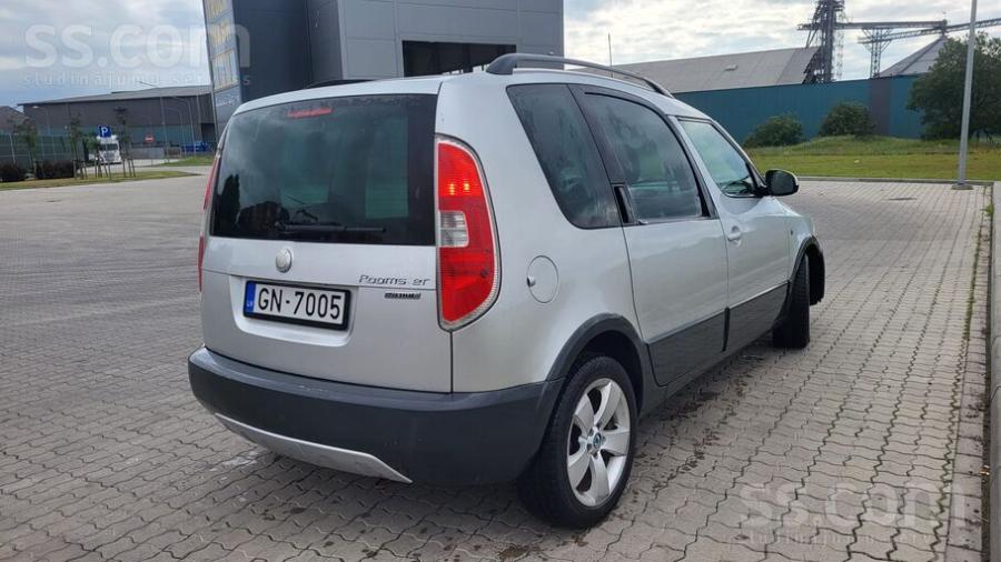 Skoda Roomster 2007 Liepāja, ar dzinēja tilpumu 1.60 L un nobraukumu 233 tūkst. km par 2000 €, foto 10 vietnē AUTOMOTO.COM.LV