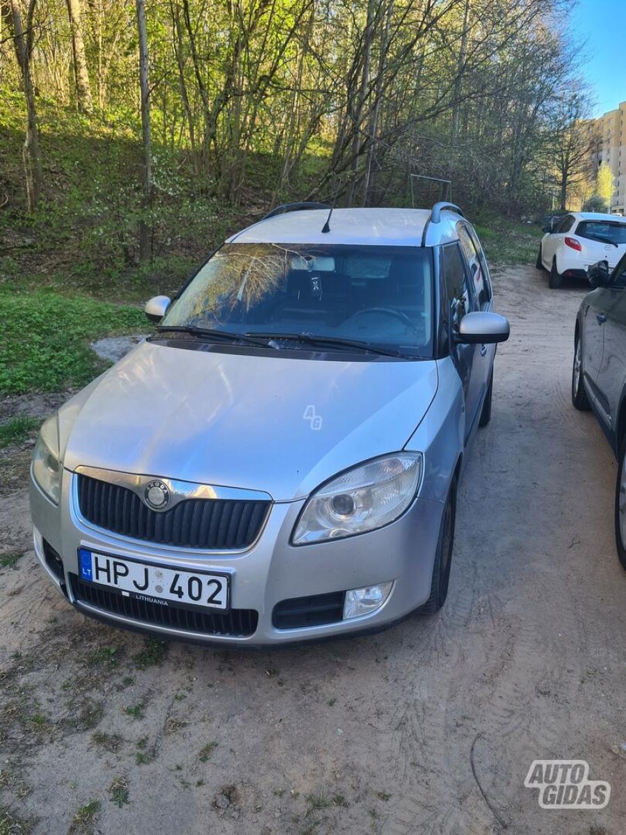 Шкода Румстер 2007 в Вильнюс, объемом двигателя 1.60 л и пробегом 210 тыс. км за 1400 €, фото 3 на AUTOMOTO.COM.LV