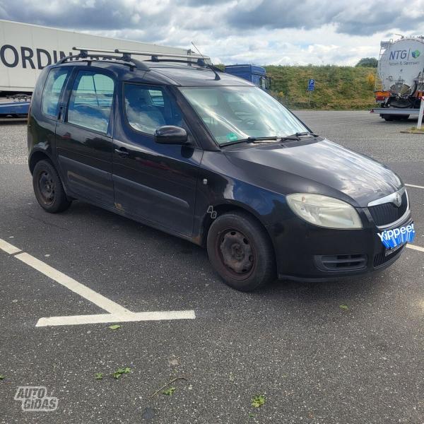 Skoda Roomster 2007 in Kaunas, with an engine capacity of 1.40 L and mileage of 300 thousand km for 750 €, photo 2 on AUTOMOTO.COM.LV