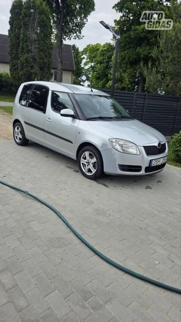 Skoda Roomster 2007 Viļņa, ar dzinēja tilpumu 1.90 L un nobraukumu 380 tūkst. km par 1400 €, foto 4 vietnē AUTOMOTO.COM.LV