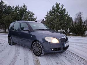 Skoda Roomster 2008 in Kaunas, with an engine capacity of 1.40 L and mileage of 266 thousand km for 1100 €, photo 3 on AUTOMOTO.COM.LV