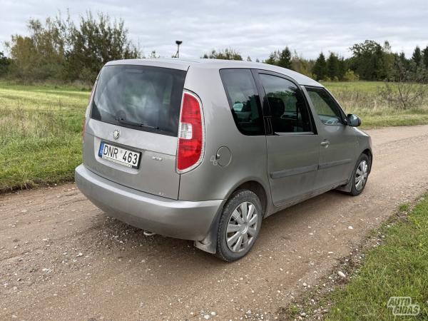 Skoda Roomster 2008 Šauļi, ar dzinēja tilpumu 1.40 L un nobraukumu 260 tūkst. km par 1450 €, foto 4 vietnē AUTOMOTO.COM.LV