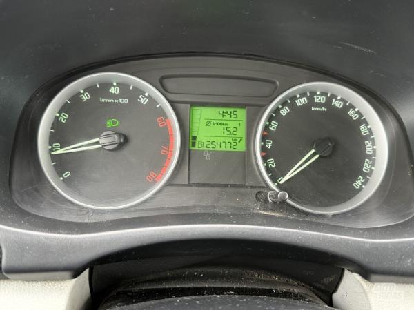 Skoda Roomster 2008 Šauļi, ar dzinēja tilpumu 1.40 L un nobraukumu 260 tūkst. km par 1450 €, foto 8 vietnē AUTOMOTO.COM.LV