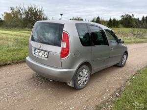 Skoda Roomster 2008 Šauļi, ar dzinēja tilpumu 1.40 L un nobraukumu 260 tūkst. km par 1450 €, foto 4 vietnē AUTOMOTO.COM.LV