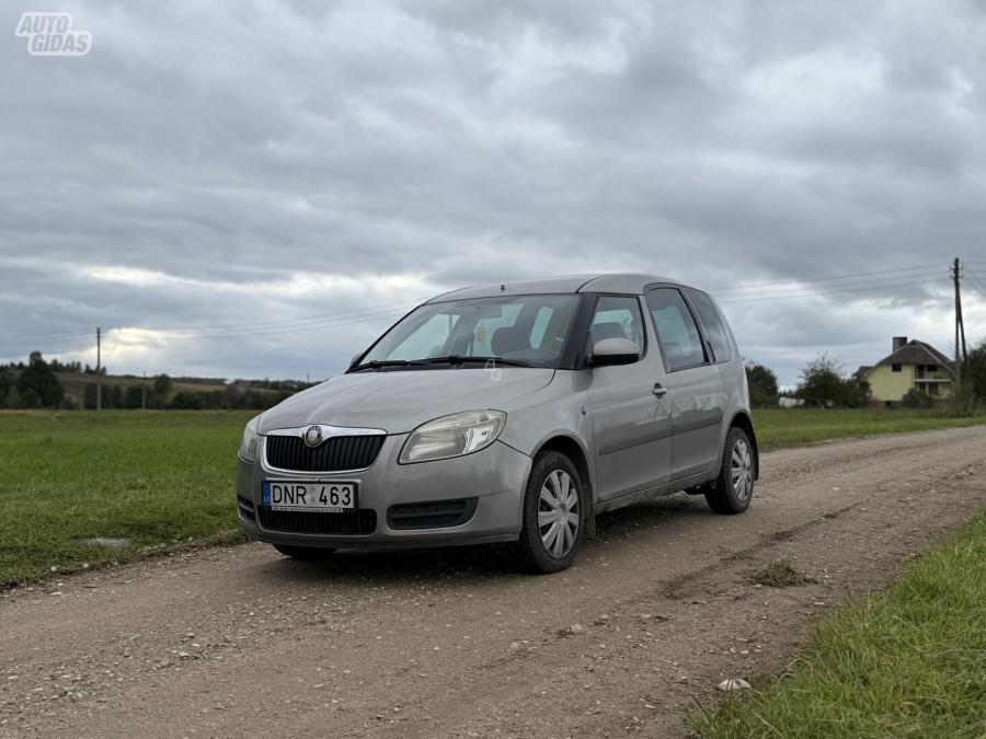 Skoda Roomster 2008 in Siauliai, with an engine capacity of 1.40 L and mileage of 260 thousand km for 1450 €, photo 2 on AUTOMOTO.COM.LV