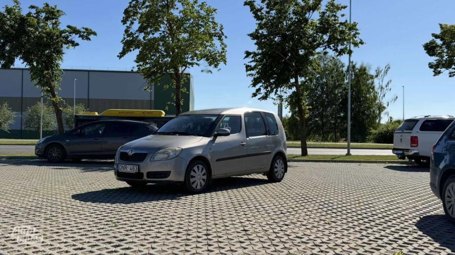 Skoda Roomster 2008 Šauļi, ar dzinēja tilpumu 1.40 L un nobraukumu 260 tūkst. km par 1650 €, foto 3 vietnē AUTOMOTO.COM.LV