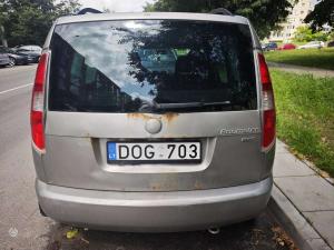 Skoda Roomster 2008 in Vilnius, with an engine capacity of 1.42 L and mileage of 345 thousand km for 999 €, photo 13 on AUTOMOTO.COM.LV