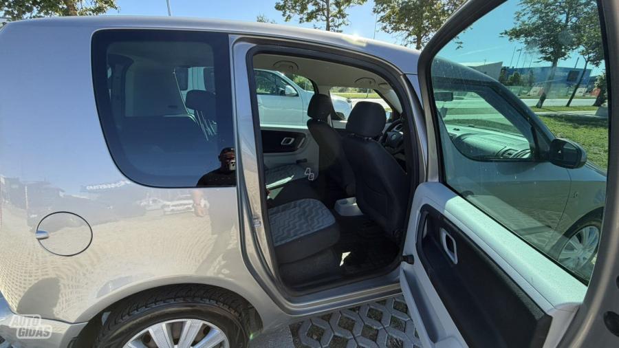 Skoda Roomster 2008 Šauļi, ar dzinēja tilpumu 1.40 L un nobraukumu 260 tūkst. km par 1650 €, foto 11 vietnē AUTOMOTO.COM.LV