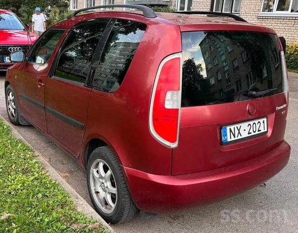 Sarkans Skoda Roomster 2007 Rīga, ar dzinēja tilpumu 1.90 L un nobraukumu 266 tūkst. km par 2000 €, foto 4 vietnē AUTOMOTO.COM.LV