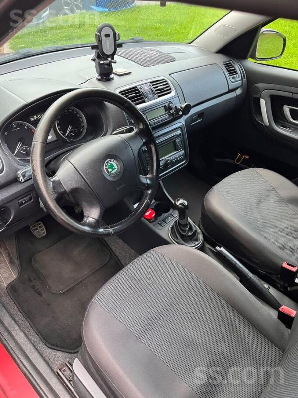 Sarkans Skoda Roomster 2007 Rīga, ar dzinēja tilpumu 1.90 L un nobraukumu 266 tūkst. km par 2000 €, foto 8 vietnē AUTOMOTO.COM.LV